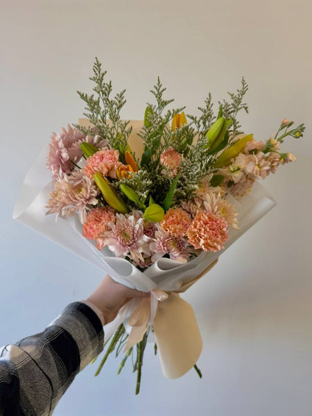 Soft Sunshine – Flowers Station