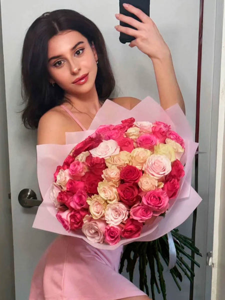 Mix of pink roses 🌸💖 – Flowers Station