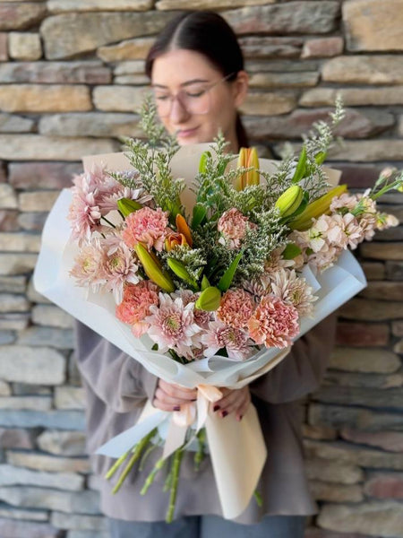 Soft Sunshine – Flowers Station