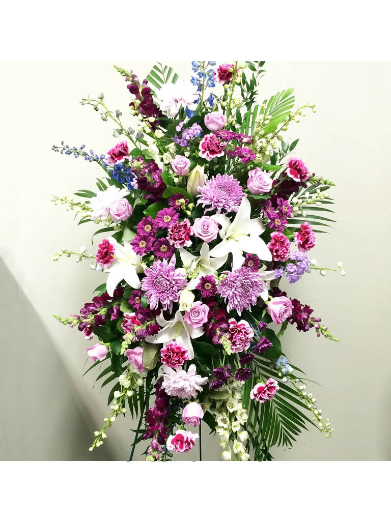 Garden Blooms Memorial Spray – Flowers Station
